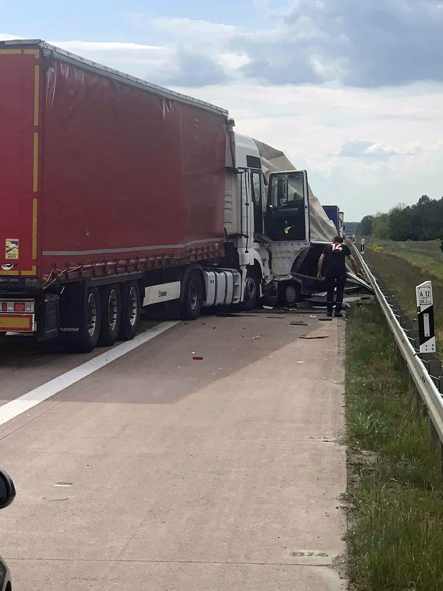 Słubice24.pl - Kolejny wypadek na A12 w Niemczech. Zderzenie czterech ... Słubice24.pl - Kolejny wypadek na A12 w Niemczech. Zderzenie czterech ...